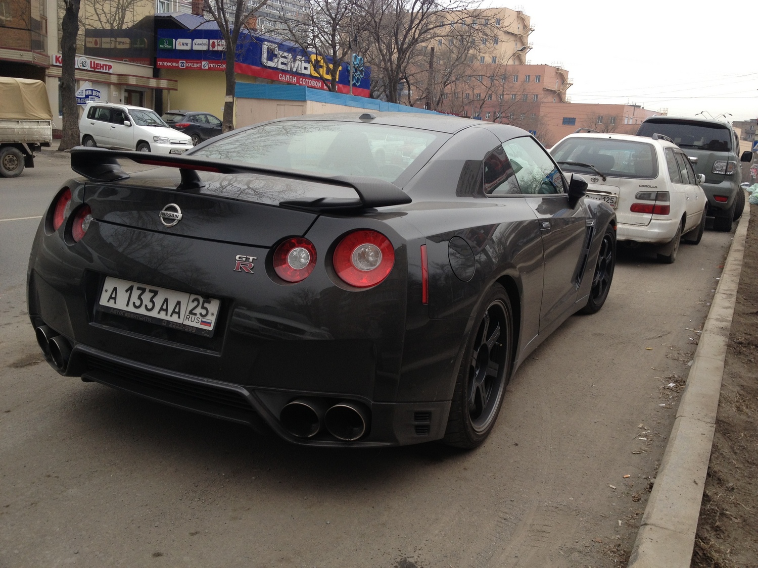 "а 133 аа 25" photos Nissan GT-R. Russia