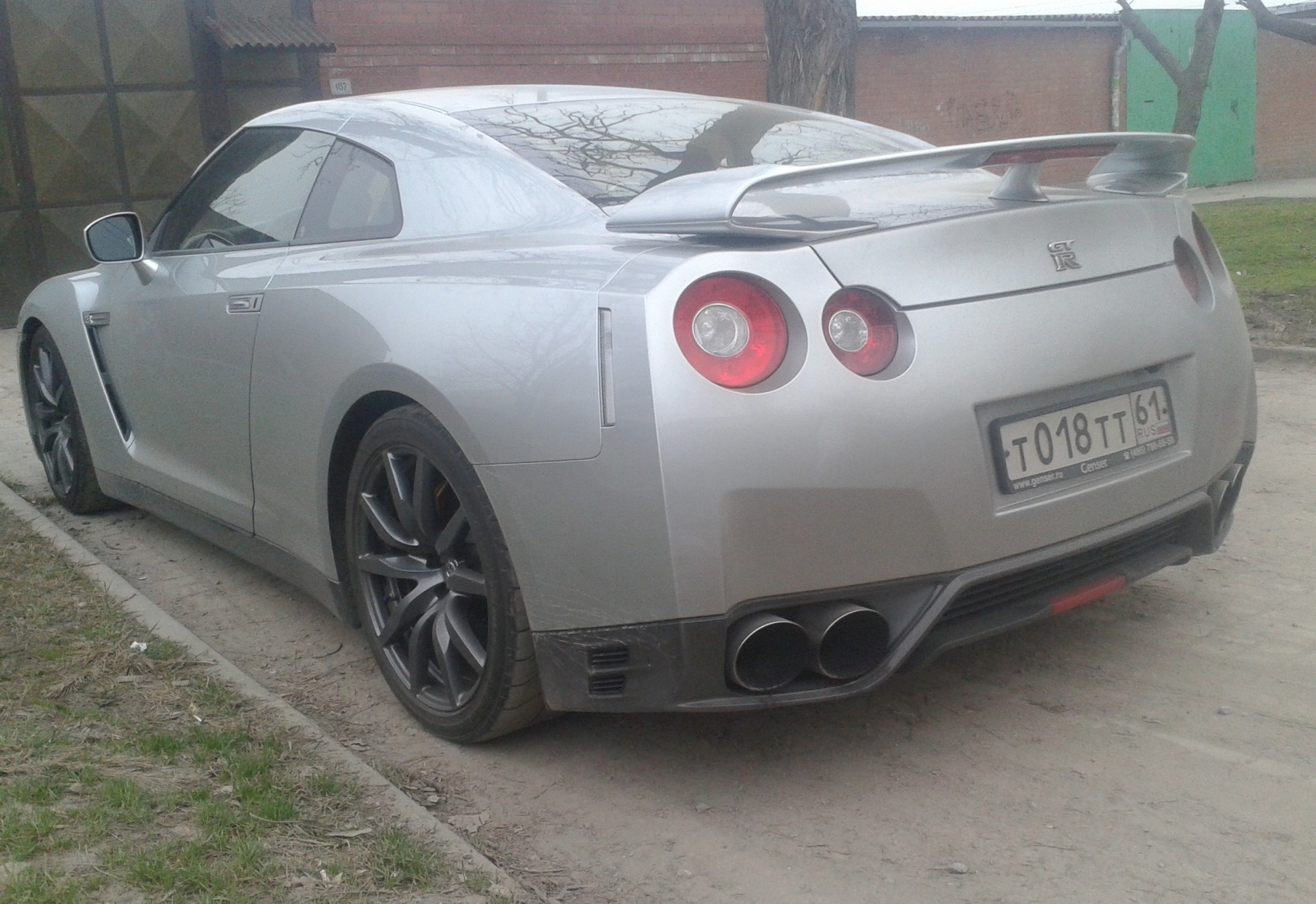 "т 018 тт 61" photos Nissan GT-R. Russia